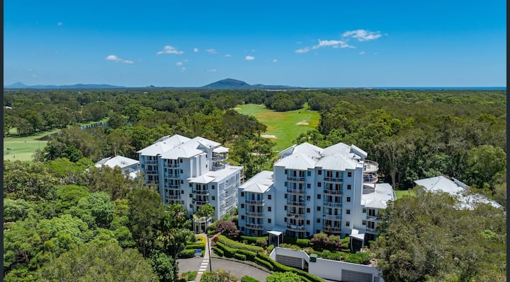 Golfer's Paradise 3 Bedroom Apt - Sunshine Coast