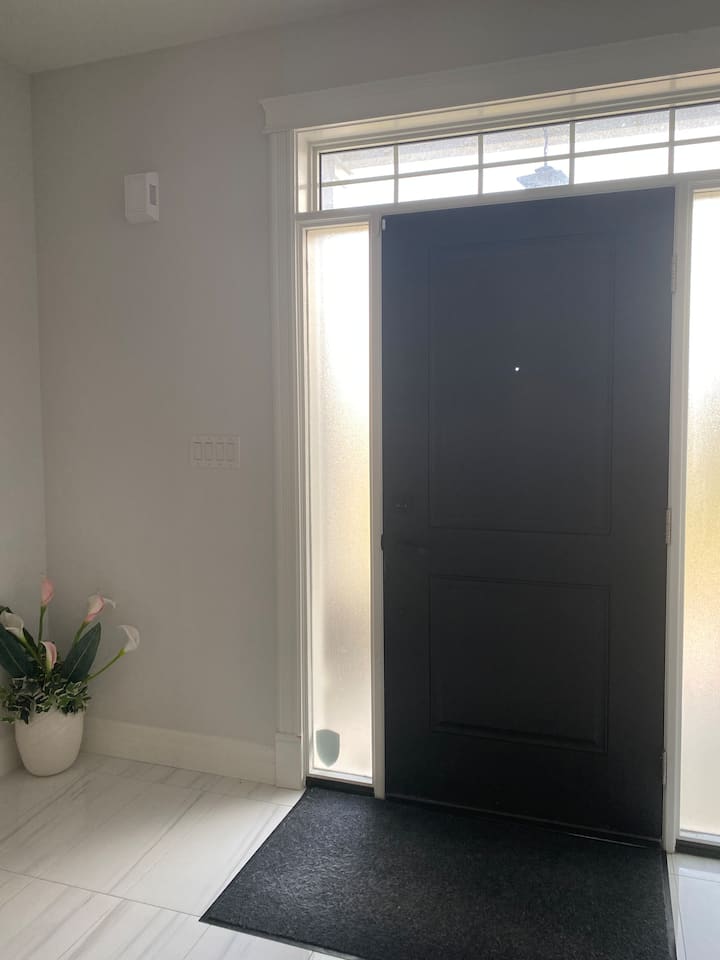 Windsor| Belle River Quite & Cozy Home Stay. - Lakeshore