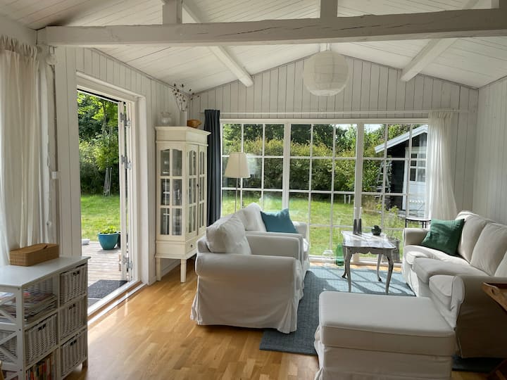 Klassisk Autentisk Sommerhus 12 Min Fra Stranden - Denmark
