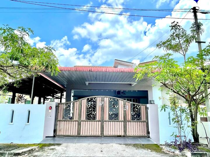 [Weekly Stay-15%]semi-d/9pax/bm/aeon/tesco/smarttv - Batu Kawan