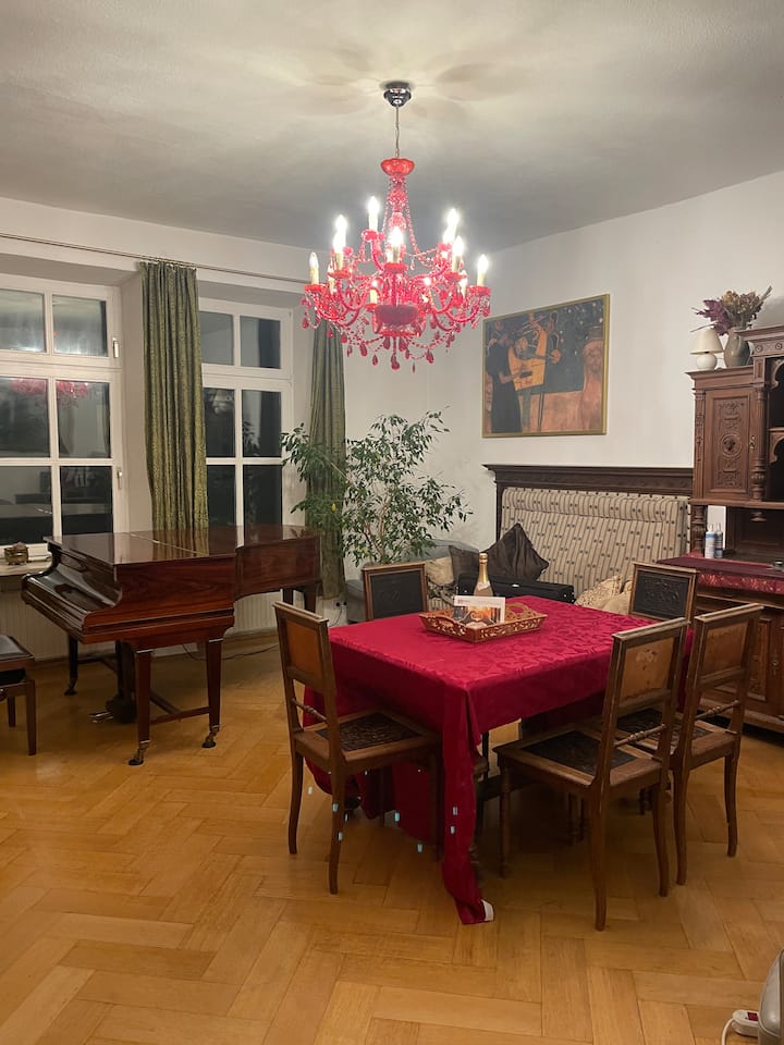 Altbauwohnung Am Gärtnerplatz - Munich