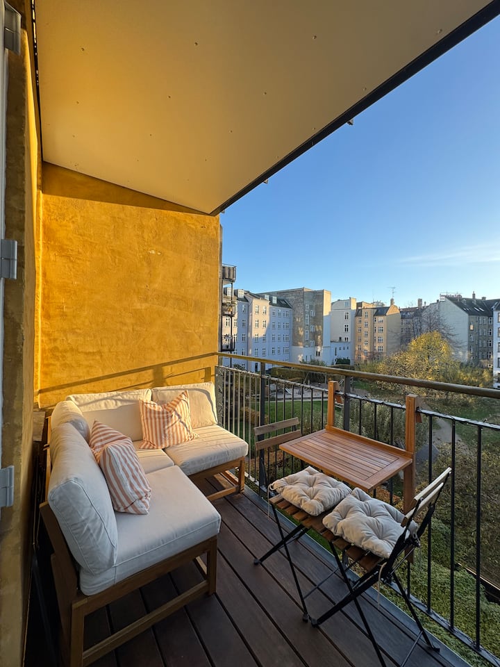 Sunny Terrace Retreat By The Beautiful Lakes - Copenhaguen