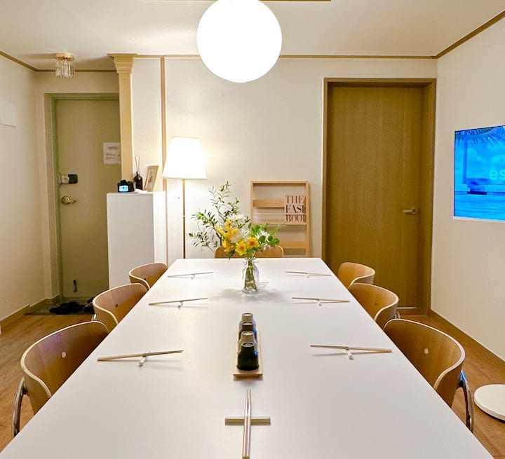 감성가득한 8인숙소 Stay Raum/야구장1분/대전역,성심당5분/무료주차 - Daejeon