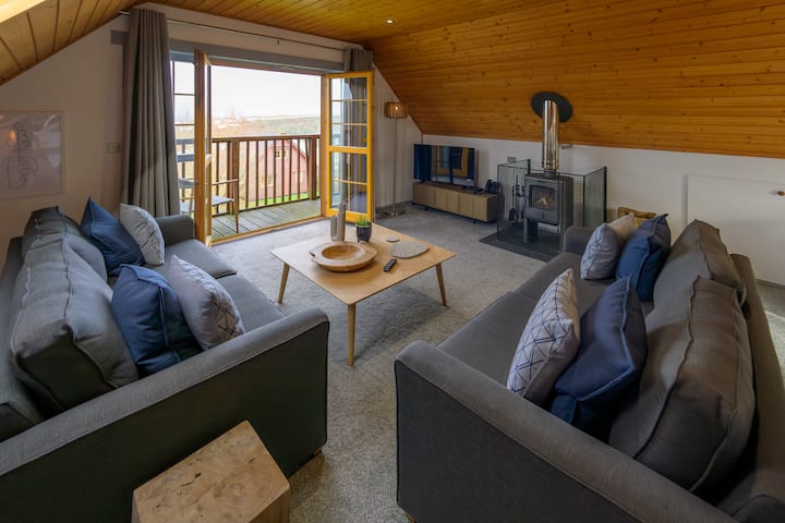 Senara Hot Tub Lodge 3 Bedroom At Gwel An Mor - 