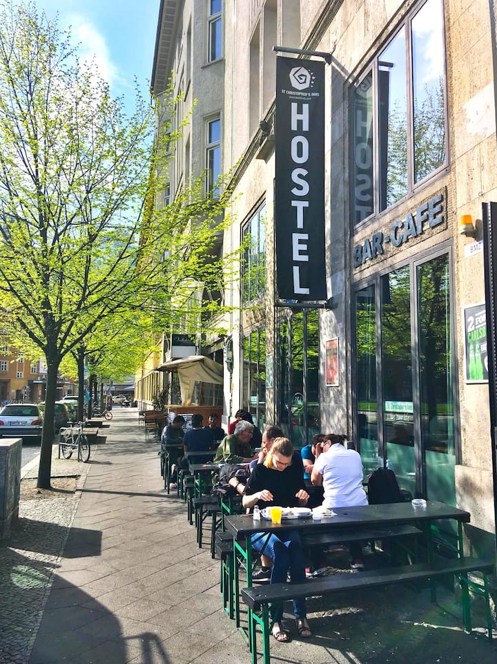 1 Bed In A Shared 10 Person Dorm - Berlin