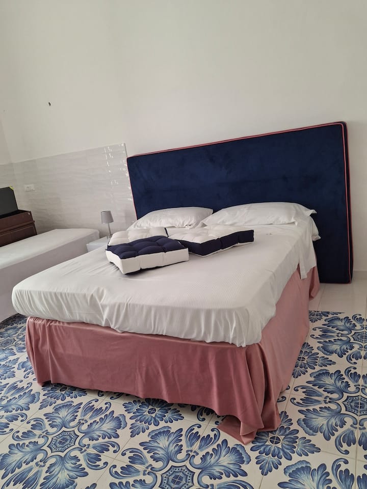 Camera Quadrupla Con Balcone - Gaeta