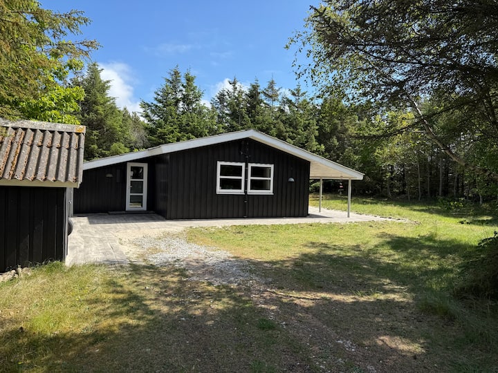 Hyggeligt Sommerhus I Klitmøller - Klitmøller