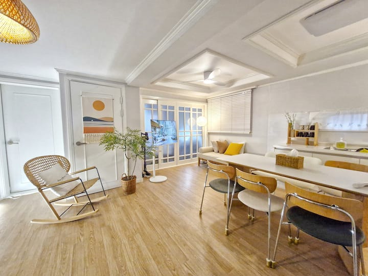 3월할인/화장실2/계단없음/용산역,효창공원역 도보/짐보관/홍대/명동/동대문/이태원/프라이빗 - Seoul