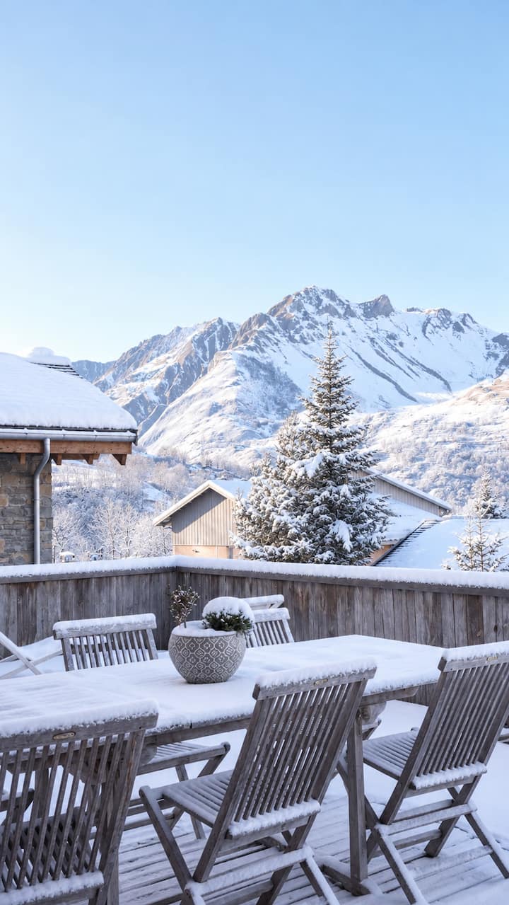 Stylish Ski Apartment, St Martin De Belleville - 프랑스