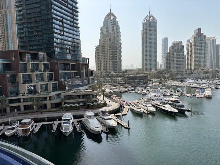 Iconic Cayan Tower • Luxury 1br - Dubai