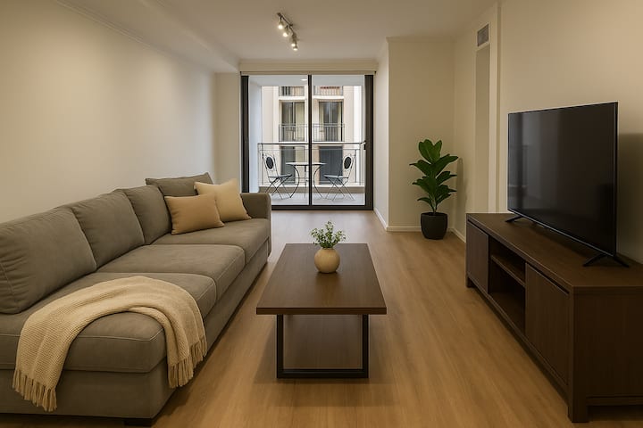 Pelican Retreat 1br Apt Cbd | Pool, Gym, Balcony - Randwick