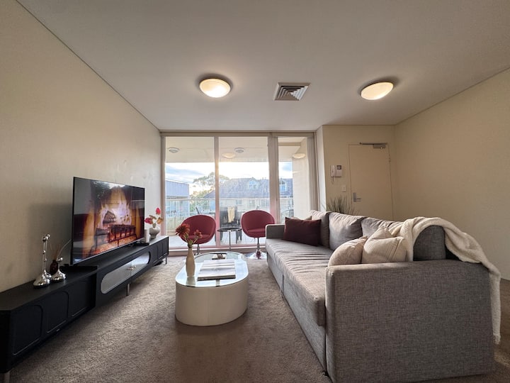 Comfortable 2-br Chatswood Pad With Free Parking - Mosman