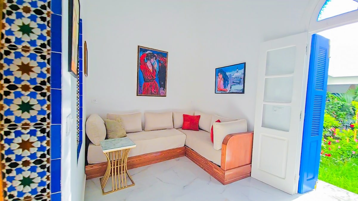 Riad – Suite – 1 min de Bab Saida, Bab Oukla - Casas de huéspedes en ...