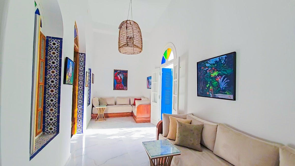 Riad – Suite – 1 min de Bab Saida, Bab Oukla - Casas de huéspedes en ...