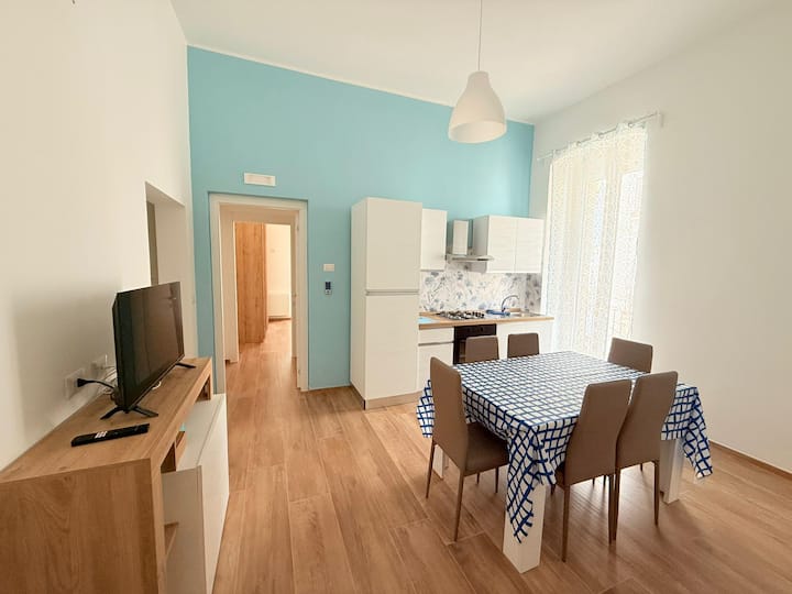 Suite Moderna Ed Elegante Nel Centro Città - Mola di Bari