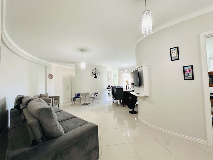 102 Res Joel Aptº3 Dorm/10 Pessoas 100mt Praia - Bombinhas