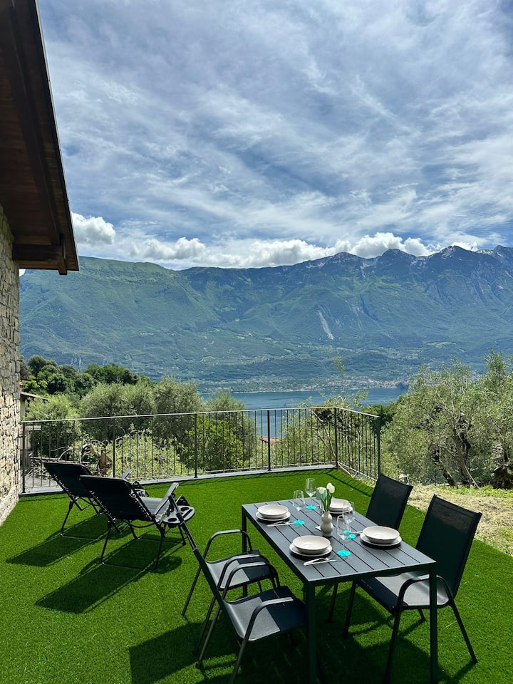 Casa L’olivér
Villa Panoramica In Uliveto. - Limone Sul Garda