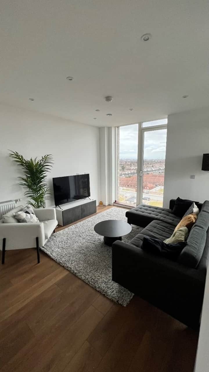 Brand New Flat - Barking
