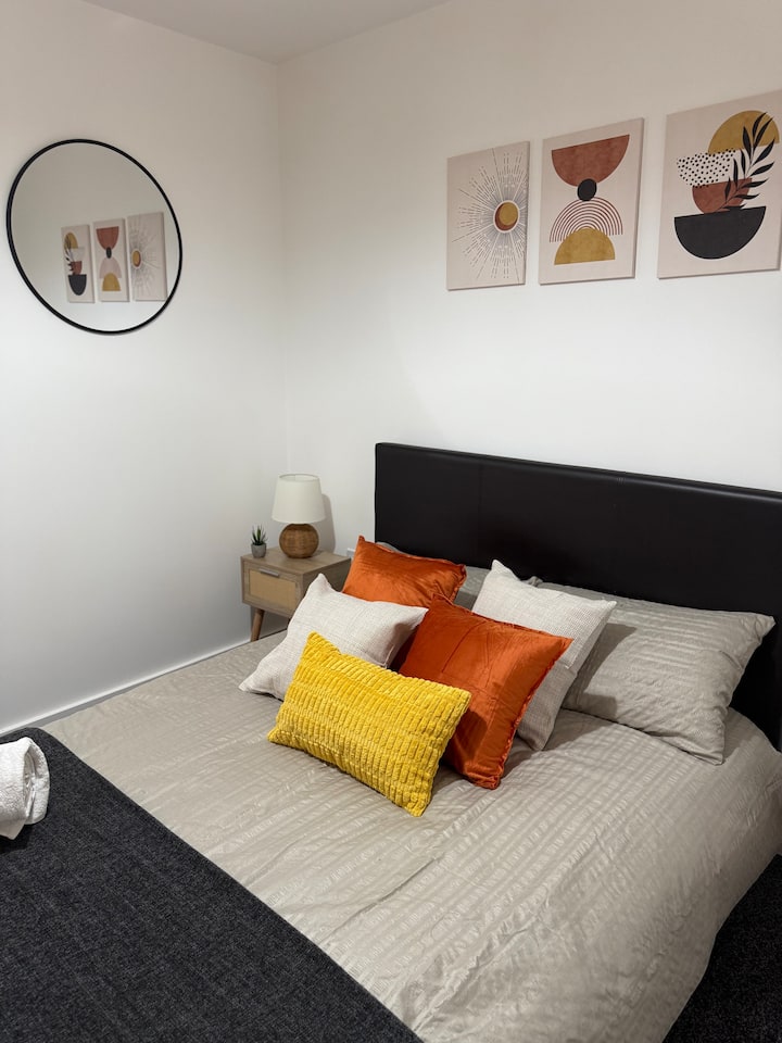 Velvet Gold Luxurious Flat M16 - Manchester