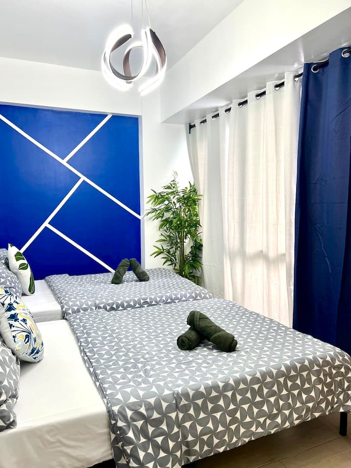 2br ~Pool ~Balcony ~Parking ~ T3 Airport ~Newport - Makati