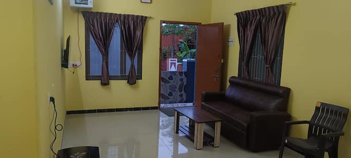 Rukmani Anandham , Relax And Stay On  Ooty Highway - Coimbatore