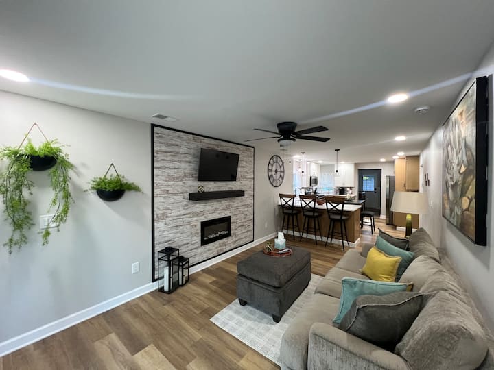 Snug As A Bug - Warren, OH