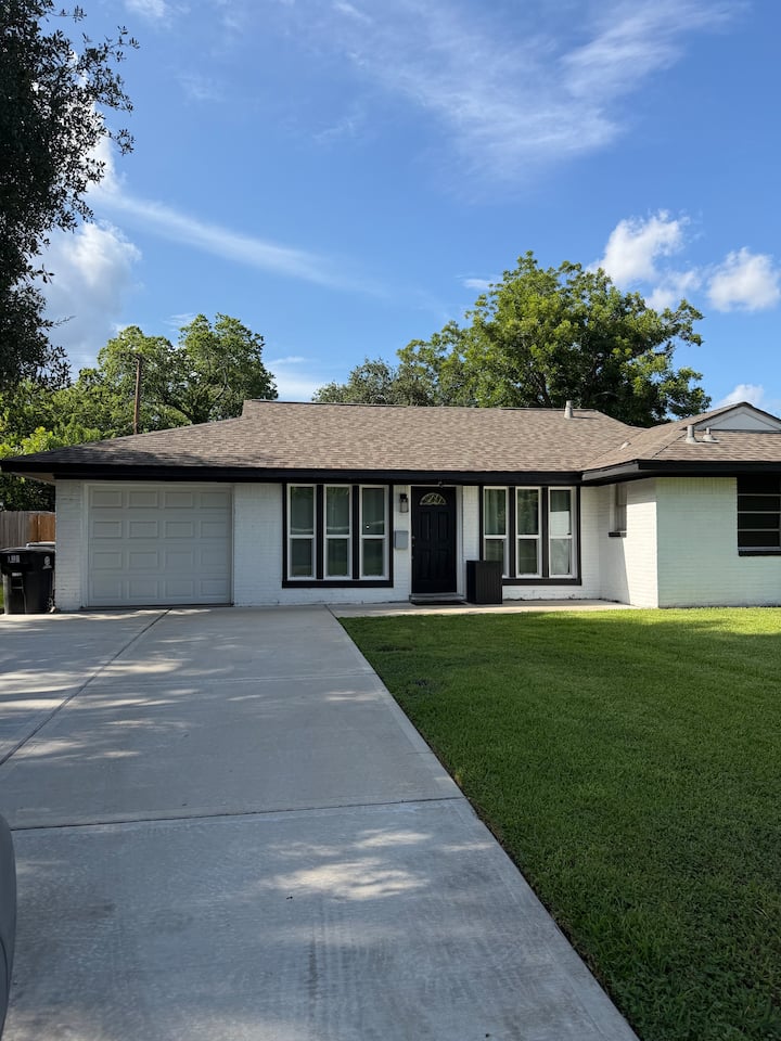 6br Near Nrg & Med Center | Sleeps Groups+parking - Houston, TX