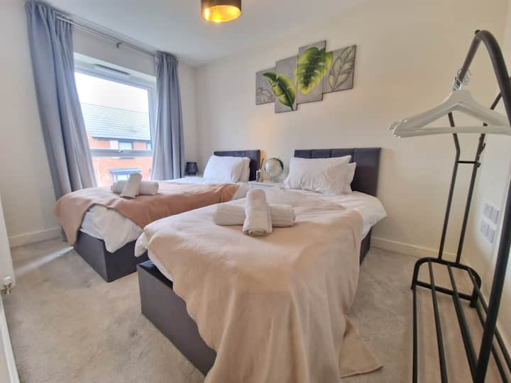 Modern 3br Home Near Nec & Airport W/ Free Parking - Birmingham