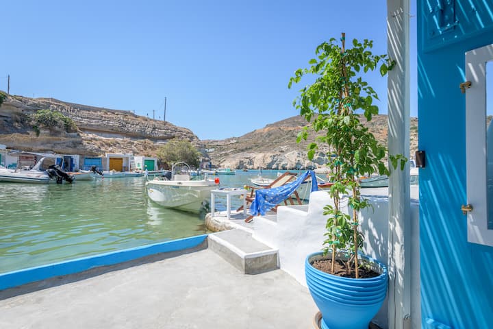 Pigi Zois Fisherman House - Milos