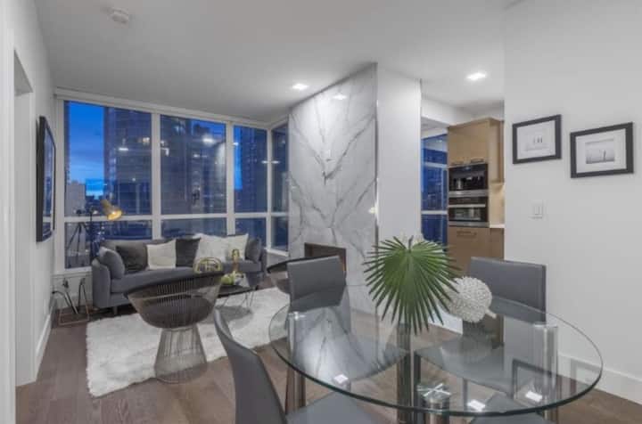 Serenity In Coal Harbour! - 