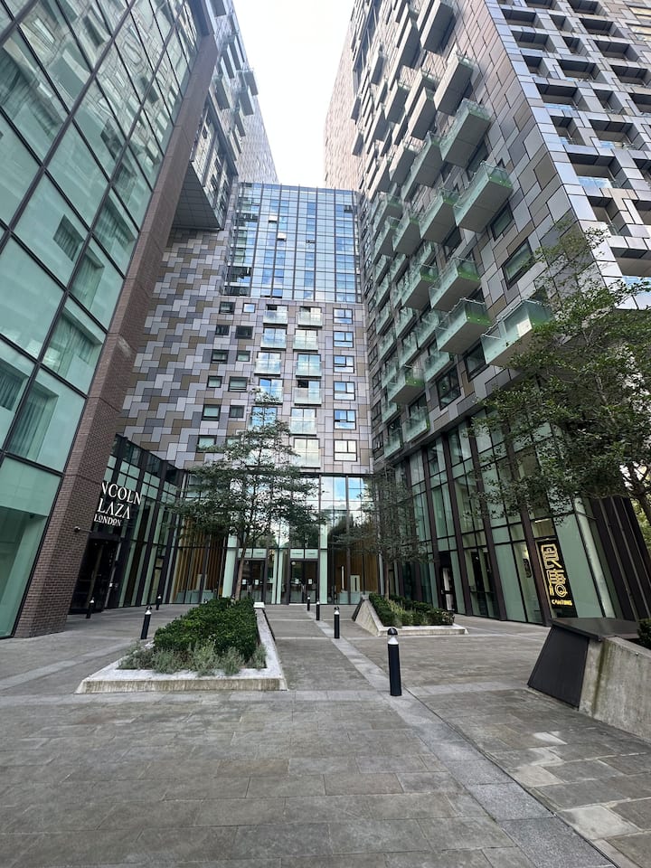 4 Bed 2 Bath High Floor Canary Wharf - Greenwich