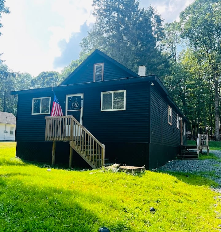 Cozy Cabin By Lake Wallenpaupack - Lake Wallenpaupack, PA