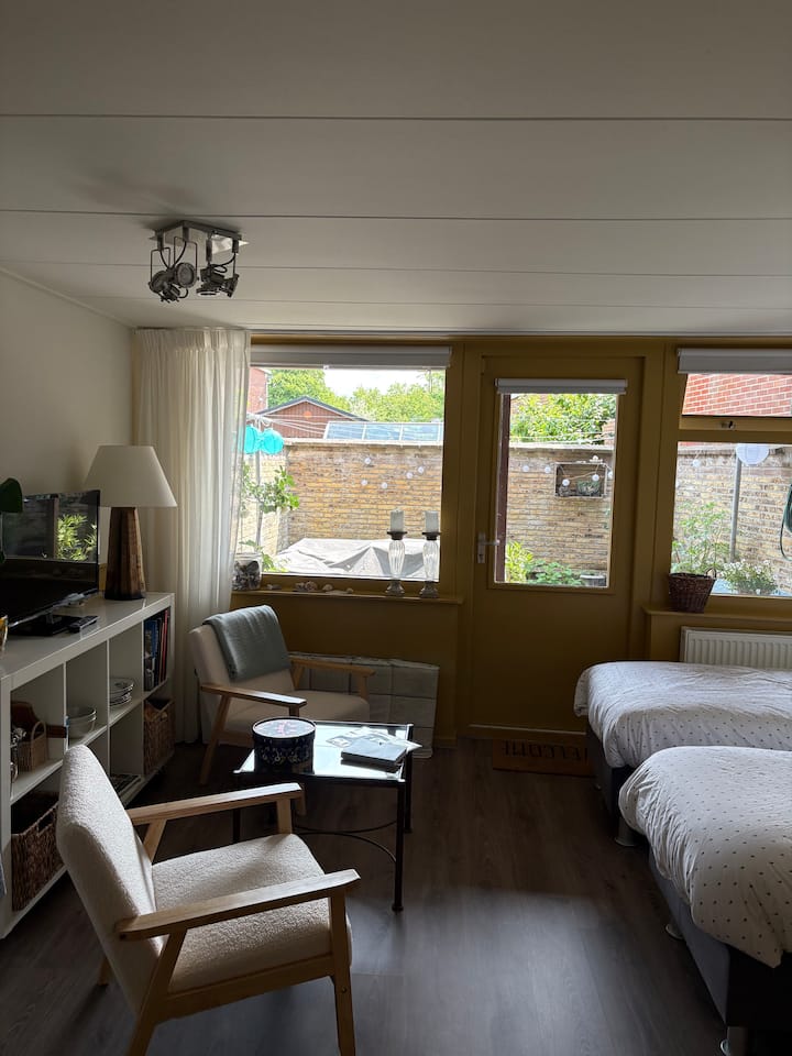 Gastenkamer  Nabij Centrum - Dokkum