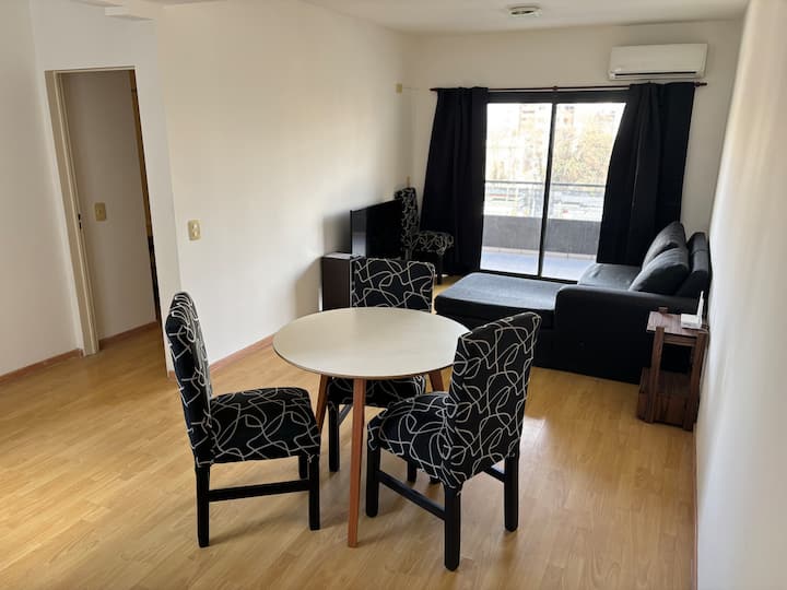 Depto Amplio Y Luminoso 6* C/cochera - San Martín, Argentina