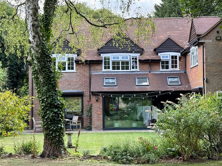 Beautiful Home In Buckinghamshire - 에일즈베리