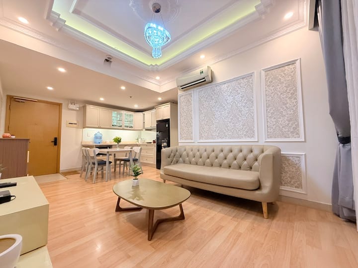 A Cozy Masteri Near Landmark81 1br Free Pool Gym - Binh Duong