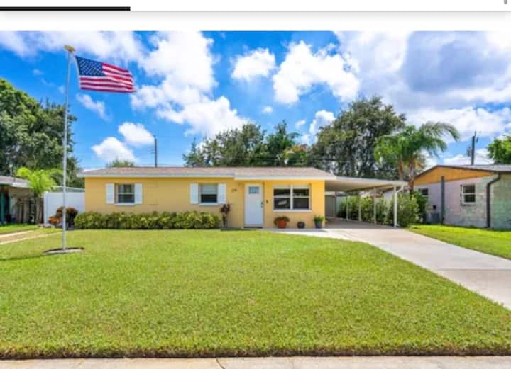 Salt + Solei - Melbourne, FL