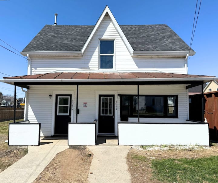 Charming Cardinal Duplex-2042 - Prescott