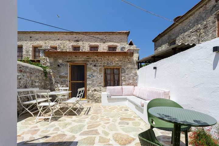 Magnezia | Datça’da Taş Ev Dinginlik Ve Derinlik - Datça