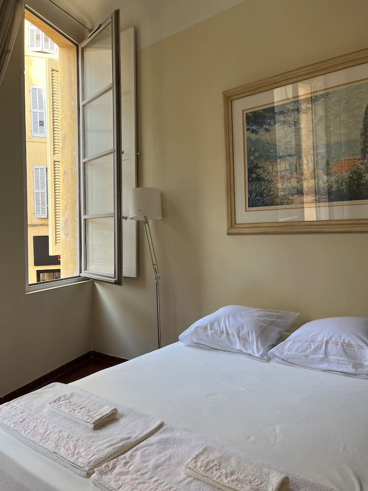 Spacieux 2 Pièces - Centre Ville Aixois - Aix-en-Provence