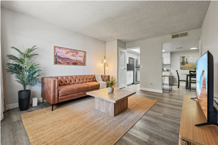 Desert Bloom Retreat | Cozy 1br - Mesa, AZ