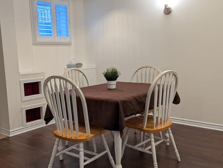 Bright & Cozy Unit | No Cleaning Fee | Sleeps 3 - 萬錦