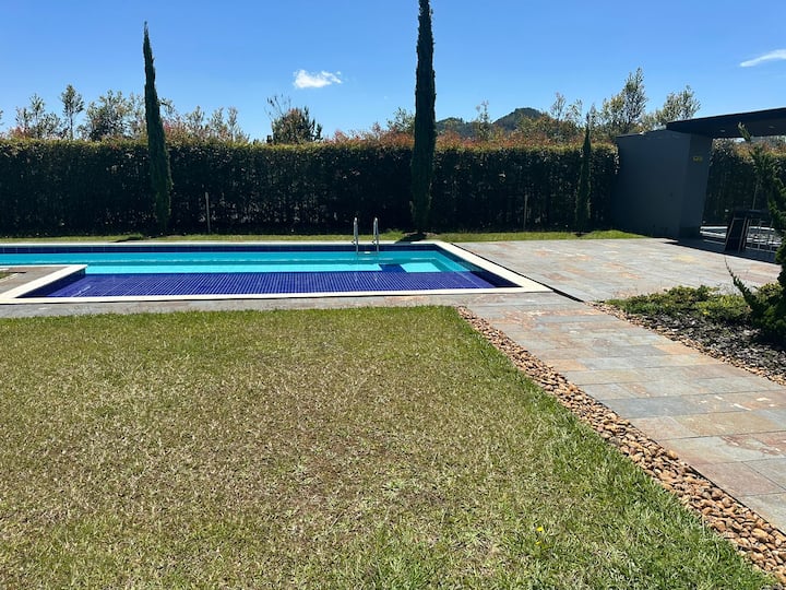 Casa Campestre Cerca A Medellín - La Ceja