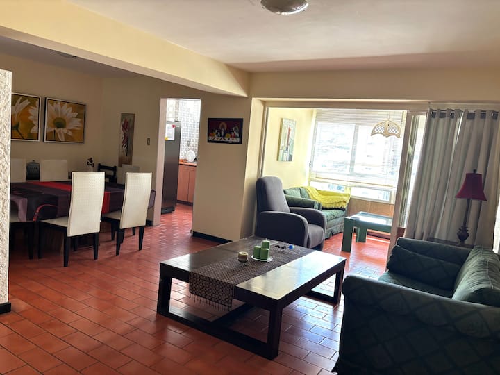 3 Habitaciones Y Sala Cómoda - Caracas