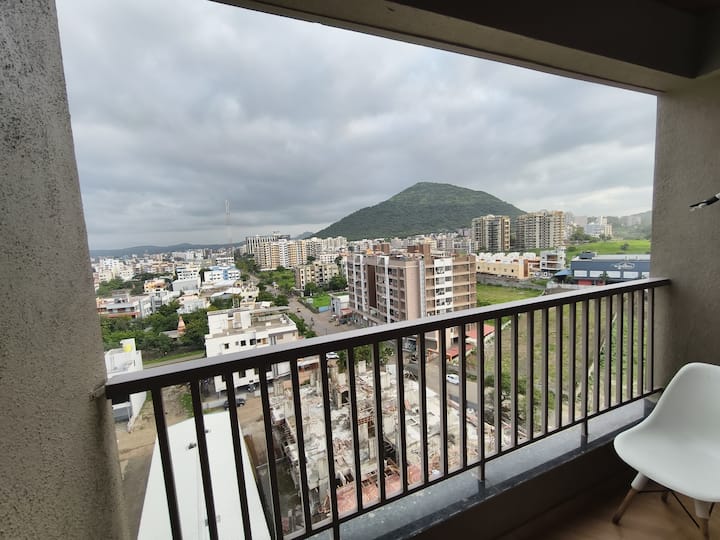 Nesting Nook - Brand- New Top-floor Scenic Retreat - Nashik
