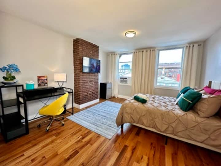 Hotel-style– No Host, Professionally Managed Id269 - Jersey City, NJ