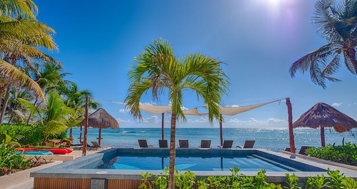 Beachfront Ph Bliss, 2 Pools Sleeps 1-14 Akumal Mx - Akumal