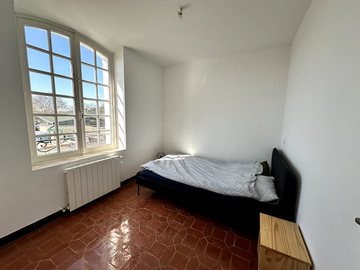 Appartement Lumineux & Calme - アルル