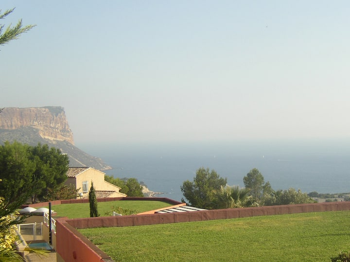 Cassis Superbe Vue Mer Terrasse/piscine/garage (B) - Cassis