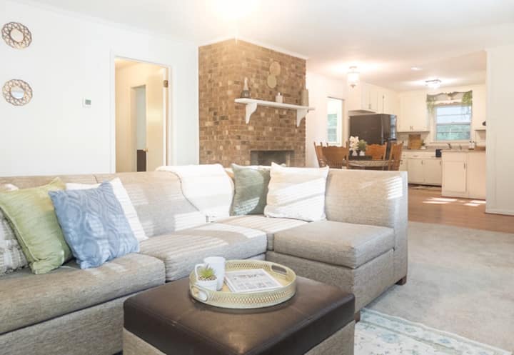 4br 2ba •10 Min To Town, Unc, Wedding Venues - Carrboro, NC